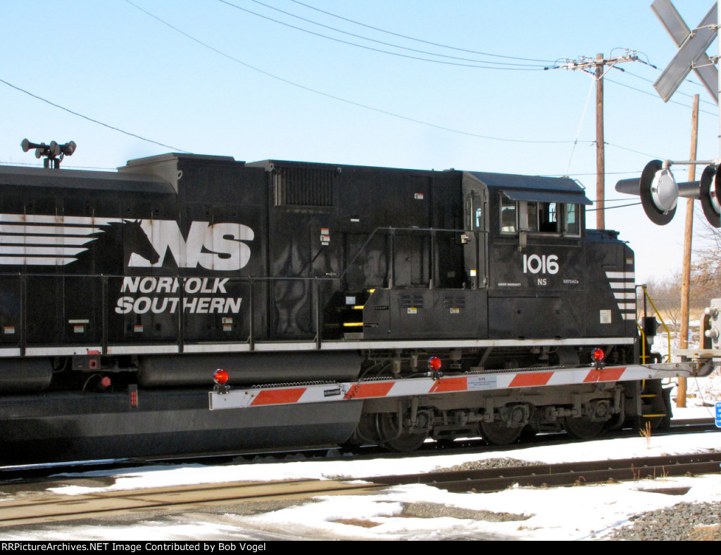 NS 1016